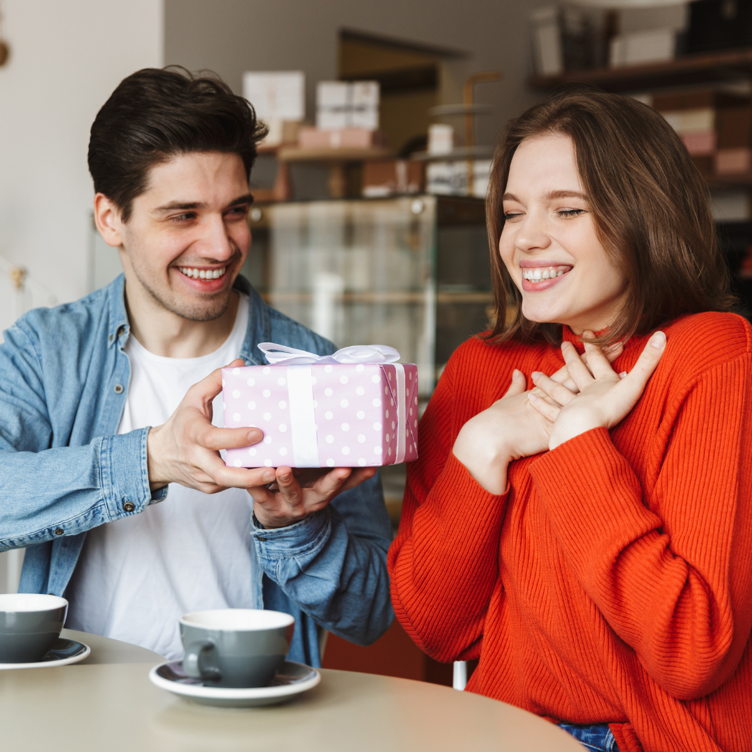 The Ultimate Guide to Choosing Gifts for Her