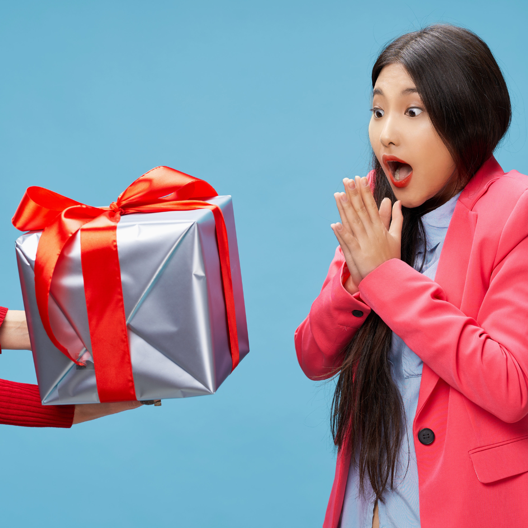 The Ultimate Guide to Choosing Gifts for Her